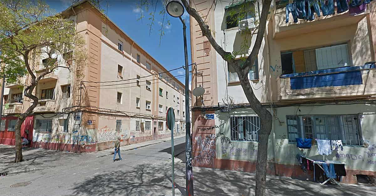 Goodbye, Casitas Rosas - Valencia Wants To Renovate Its Most Derelict ...